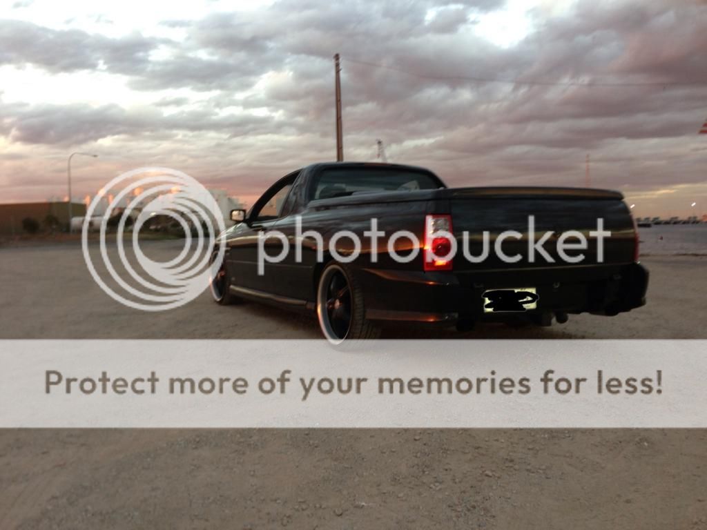 Black Vz ss thunder | Just Commodores