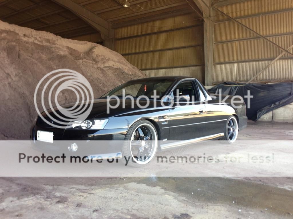 Black Vz ss thunder | Just Commodores